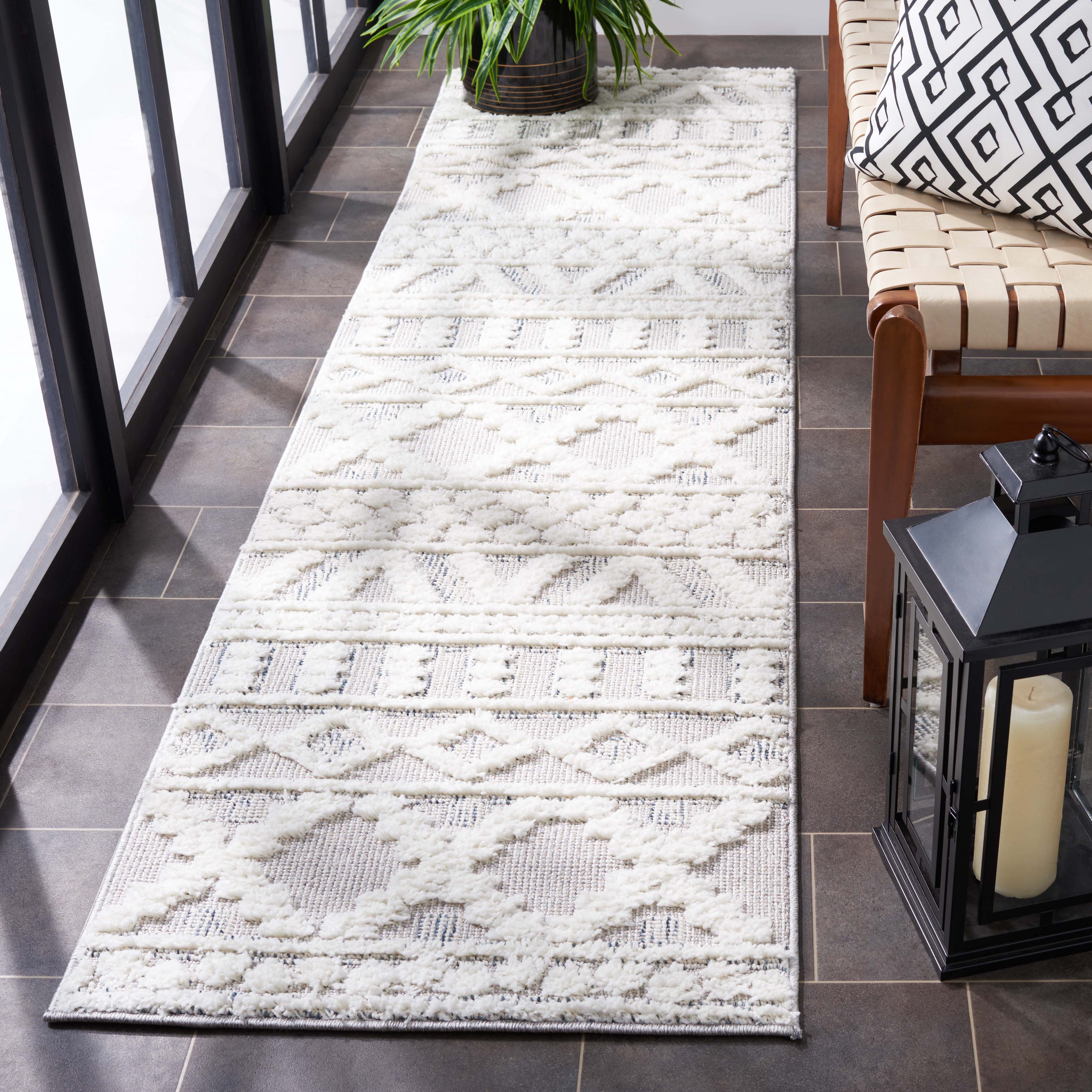 Safavieh Trends 124 Rug, TRD124
